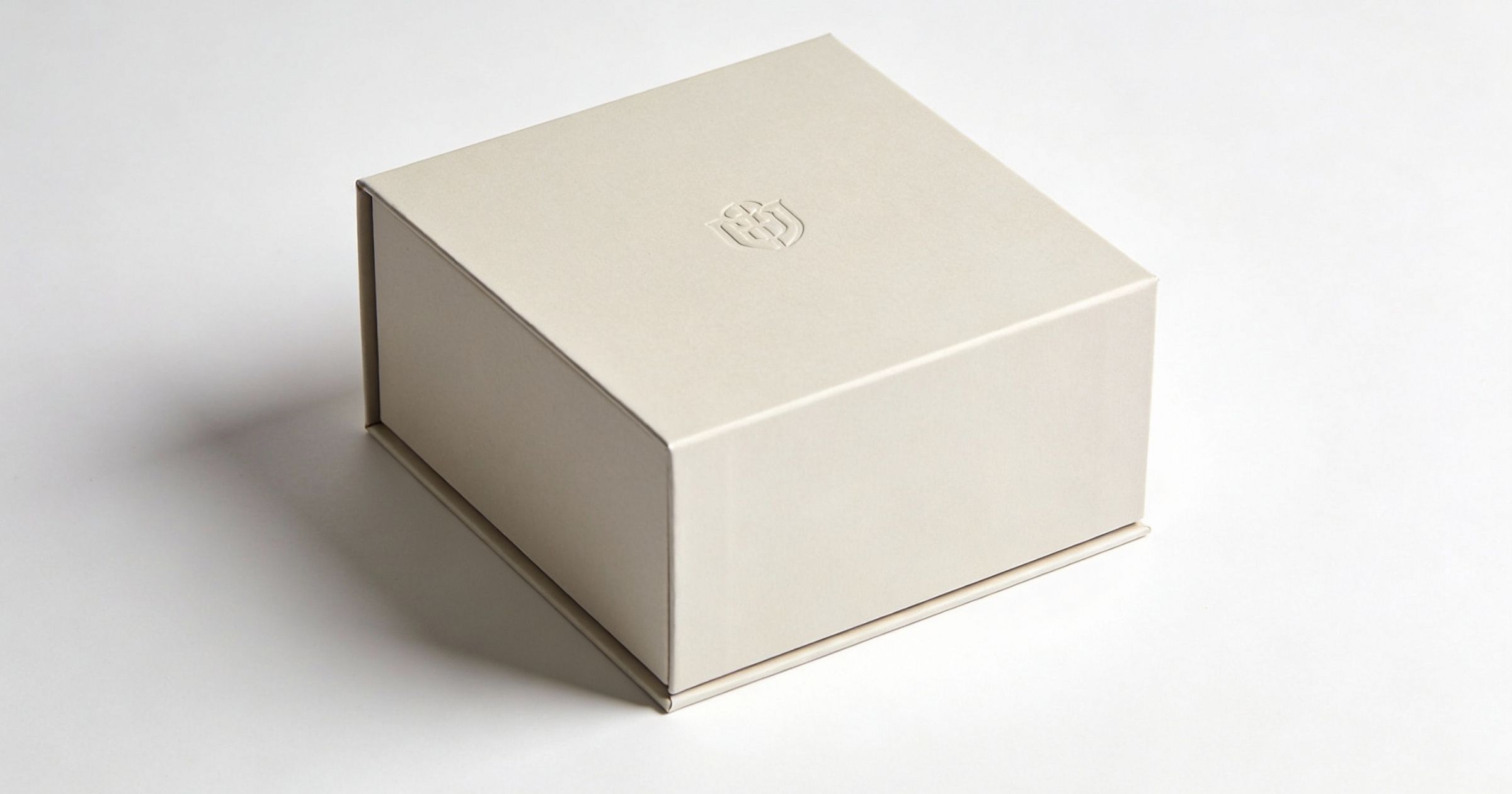 Why Luxury Brands Choose Rigid Packaging Boxes